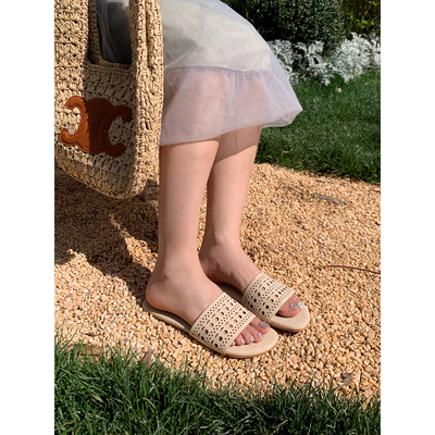 方头镂空懒人小坡跟凉鞋