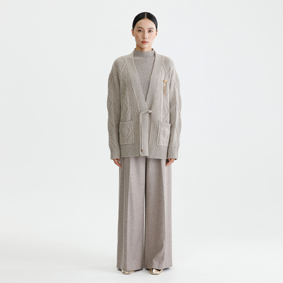 DYBULAFUN/戴布拉芬新款冬季纯羊毛时尚大气百搭纯色设计感针织衫