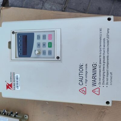 议价富凌变频器7.5KW，DZB200B007.5/P011.0可维修