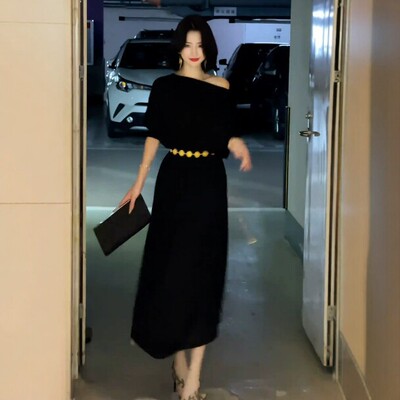 260317法式优雅缎面连衣裙女夏季高端气质长裙正式场合白色显瘦