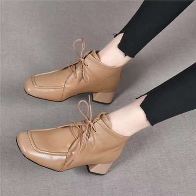 20262025时尚爆款秋冬女鞋方头软皮马丁靴女短靴春秋单靴皮鞋中跟