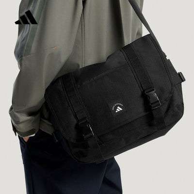 adidas阿迪达斯运动斜挎包2026春中性时尚翻盖锁扣信使包 KR5073