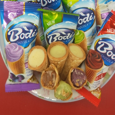 伯蒂小酱草莓蓝莓爆浆夹心巧克力