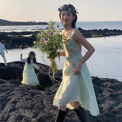 h mode现货26款韩国东大门清新少女薄荷绿度假风V领无袖连衣裙女