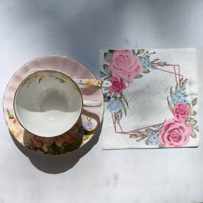100PCs Rose Flower Paper Napkins Decoupage婚礼蝶骨巴特餐巾纸