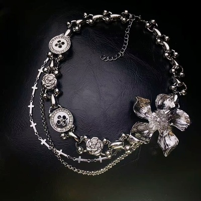 新款花朵钮扣流苏项链女甜酷朋克辣妹小众高级感配饰choker锁骨链