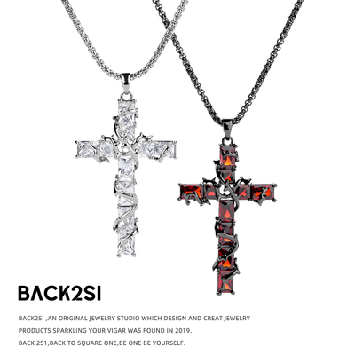 满锆石哥特风荆棘十字架项链
