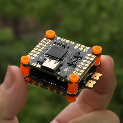 HAKRC BLHeli 32位65AF7 V2 飞塔 2-6S FPV竞速穿越机飞控电调