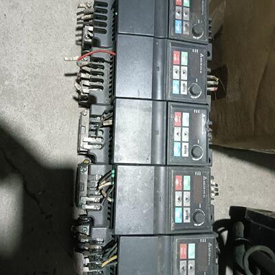 VFD015EL43A 台达1.5KW变频器 380V实物图