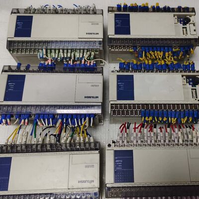 PLC FX1N-60MT-001和FXIN-60MR-