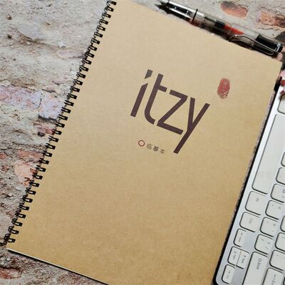 ITZY女团周边歌词玫瑰体楷书字帖