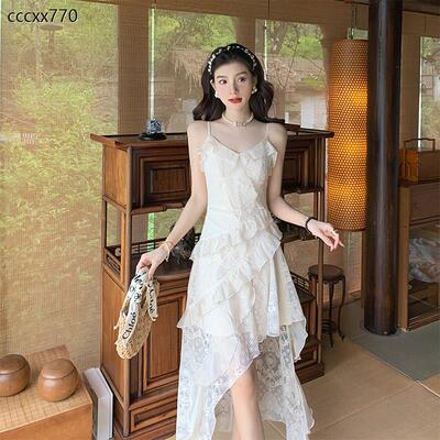 法式显瘦蕾丝吊带长款连衣裙