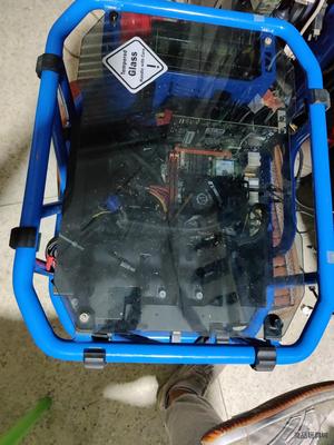 游戏坦克主机一台。1300w电源，E3-1231-V3处理器议价商品