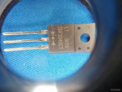 三极管 SBF2045CT，342pcs。议价商品