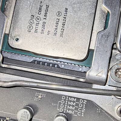 可维修I7-5960X实物拍摄，需要联系议价