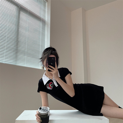 学院风polo裙刺绣弗兰肯斯坦