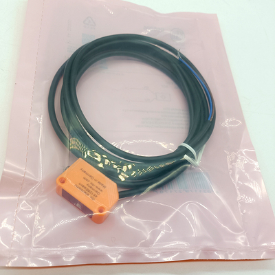 易福门光电开关传感器