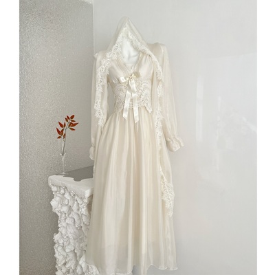 Sweet草莓溪涧听雪气质优雅蕾丝多穿法兜帽设计v领收腰连衣裙长裙