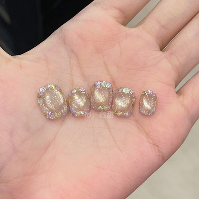 猫眼穿戴甲短款春夏高级感穿戴款美甲2025新年款纯手工豆豆款短甲