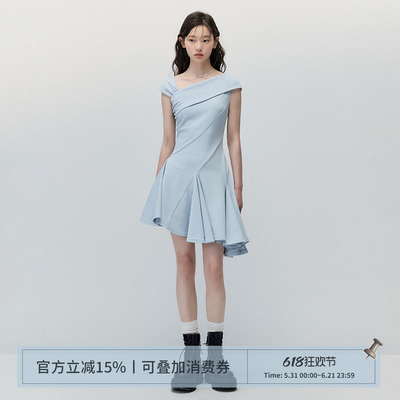 ANNATTO简约浅蓝色斜肩连衣裙女