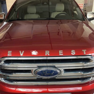 撼路者引擎盖车头盖英文字母标