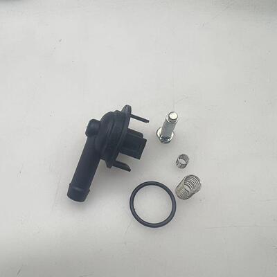 适用长城哈弗H2哈弗H6M4H78腾艺C50V80 Pvc阀总成阀室盖排气阀单