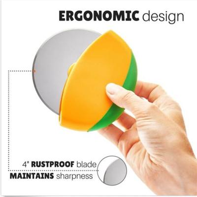 Pizza Cutter Wheel and Slicer不锈钢安全护套披萨刀芝士面团切