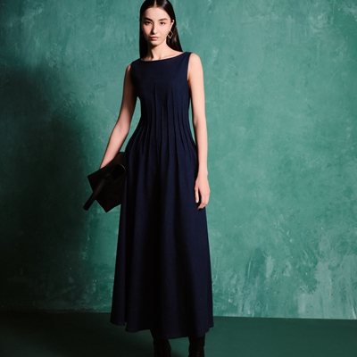 优雅圆领无袖青蓝色长裙