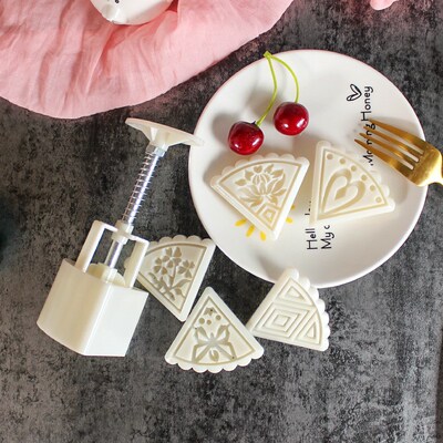 (50g) DIY Tri Angle Moon Cake Mold Mould Mooncake Stamp Tool
