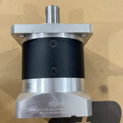 议价氏达特行星减速机PF80L1-3-P2-S2-19 伺服行星减速箱可维修！