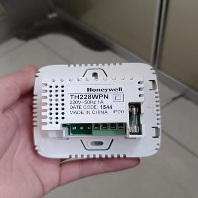 维修检查销售霍尼韦尔水地暖温控器面板TH228WPN 霍尼韦