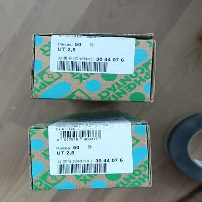 维修检查菲尼克斯 UT2,5接线端子3044076，两盒议价