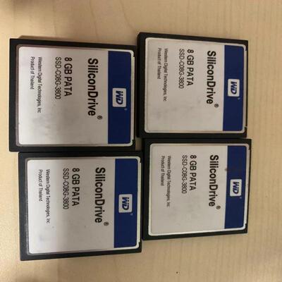 维修检查SiliconDrive 内存卡，