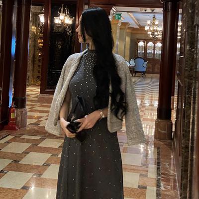 孙智惠秋冬收腰无袖针织连衣裙