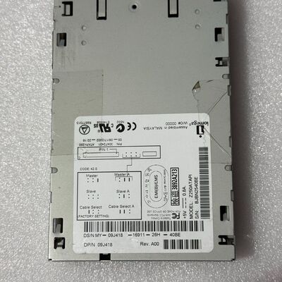 艾美加 Z250ATAPI 250M ZIP驱动器。IDE接