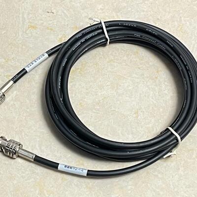 日本CANARE佳耐美L-3C2VS BMC公对公75欧监控