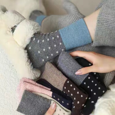 【玉米专享】拍1发5双！韩国东大门秋冬精梳棉撞色波点中筒堆堆袜