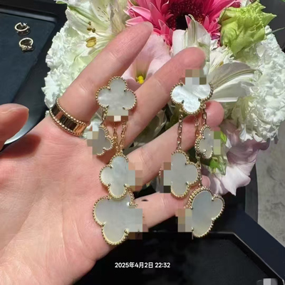 高级感四花耳拍白贝母黑玛瑙