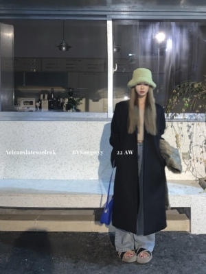 廓形韩版羊毛黑色大衣羊毛黑大衣