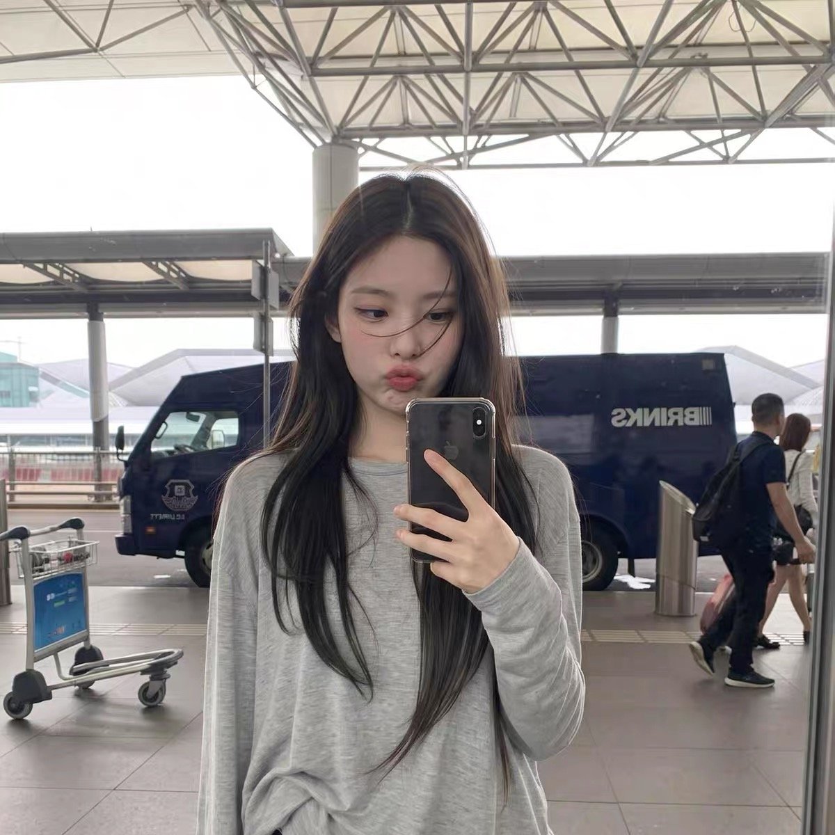 夏上新!莫代尔羊毛韩系慵懒风长袖T恤女纯色宽松设计感薄款罩衫