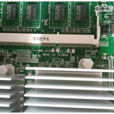 原装Barracuda NG Firewall F100 FW-6436A-BA1 MB-6432X网络设备