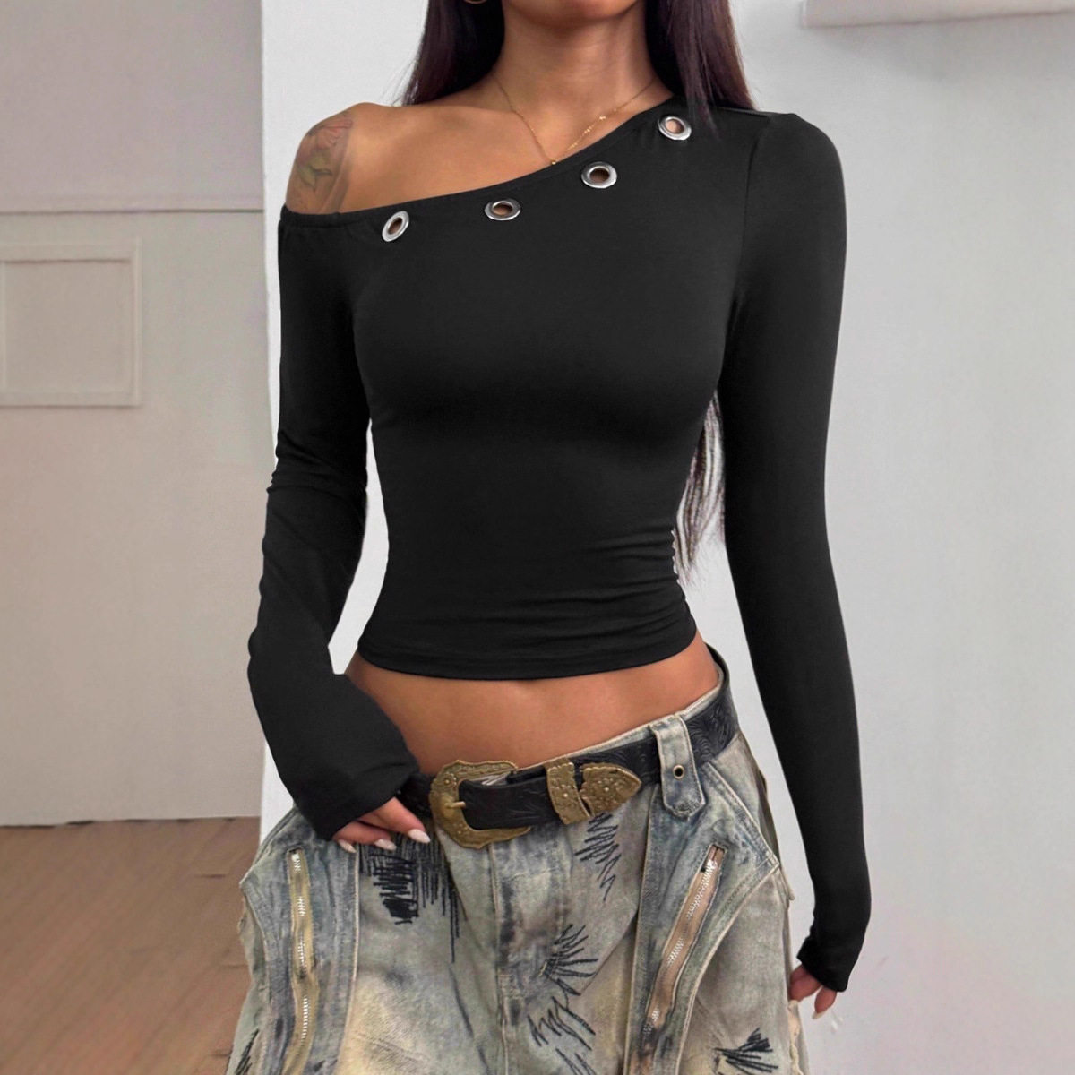 纯色单露肩长袖上衣Solid color single-shoulderlong-sleevedtop