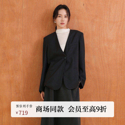 AIRIQI25秋新款V领羊毛西装