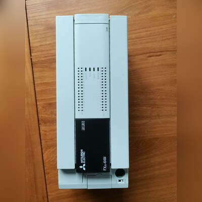 FⅩ3U-64MRES-A三菱PLC库房备件实物图功 议价