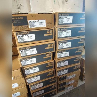 MDME302GCHM 伺服3.0KW伺服电机带刹车 现 议价