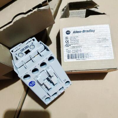 罗克韦尔A-B接触器 100-C09 100-C09D10 100-C09*10 110-120VAC