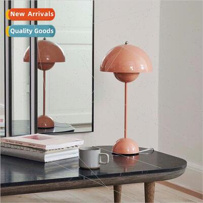 Modern minimalist macaron table lamp personalized creative D