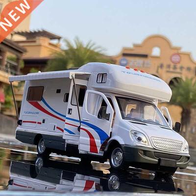 1:32 Scale Sprinter Luxury Motorhome Recreational Vehicle RV