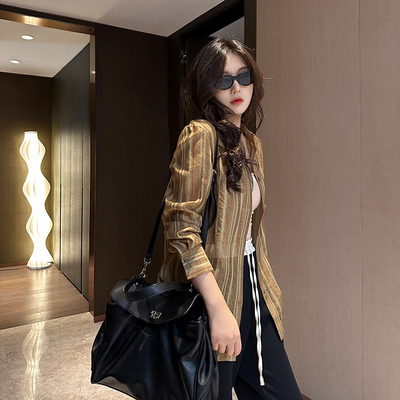 其宽松通勤单排扣真丝棉条纹衬衫