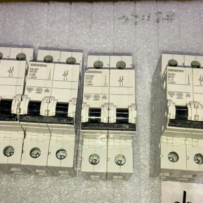 正品西门子断路器5SJ62 MCB，2P，共4个，其中C25《议价》